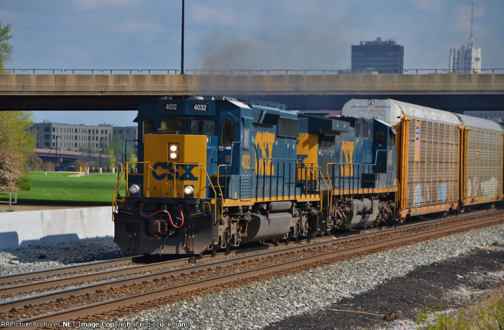 CSX 4032